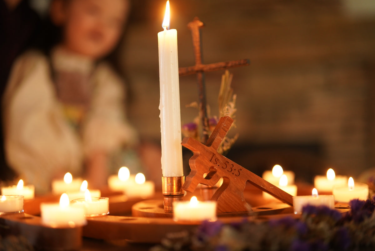 Cradle-to-Cross Wreath - Wooden Advent and Lent Spiral Calendar – The ...